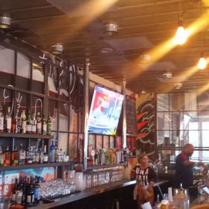 HIGHLINE RXR - 200 Photos & 342 Reviews - 2010 Crystal Dr, Arlington ...