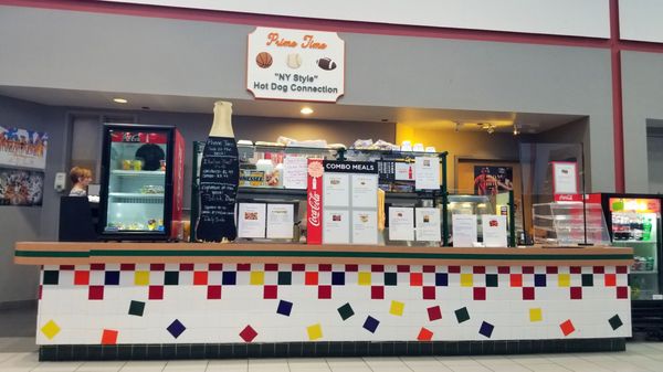 PRIMETIME NEW YORK STYLE HOT DOG CONNECTION - Updated January 2026 - 10 ...