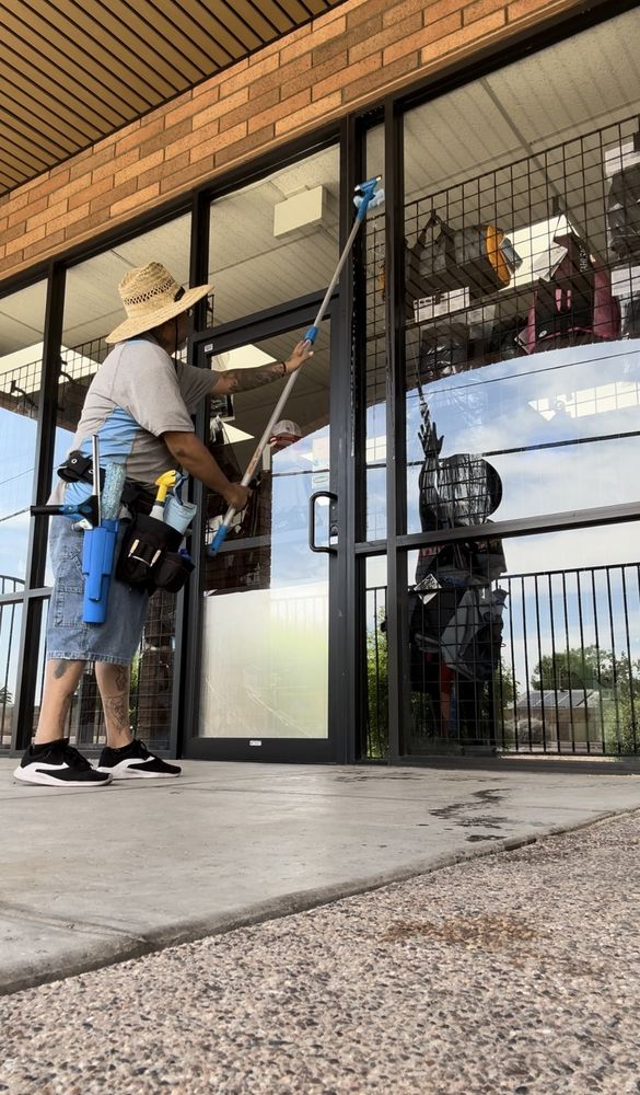WATCH OUT WINDOW CLEANING - Updated October 2025 - 51 Photos - Phoenix ...
