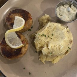 221 TAP & TABLE - Updated October 2025 - 30 Photos & 43 Reviews - 14521 ...