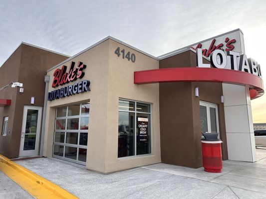 BLAKE’S LOTABURGER - Updated October 2025 - 11 Reviews - 4140 N ...