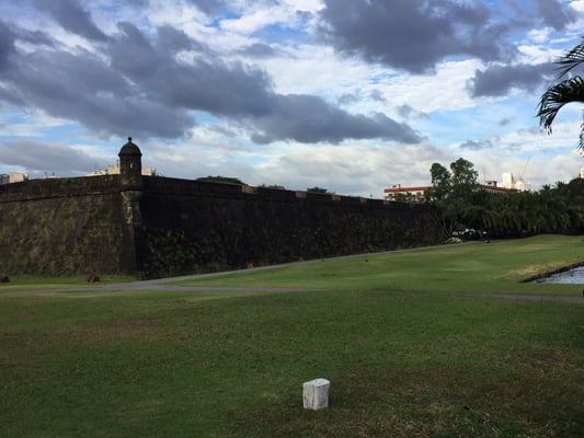 CLUB INTRAMUROS GOLF COURSE - Updated December 2024 - 10 Photos ...