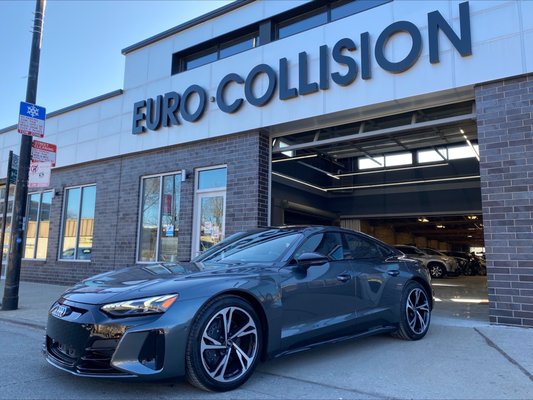 EURO COLLISION OF ROGERS PARK - Updated October 2025 - 15 Photos & 21 ...