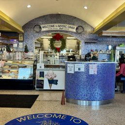 MYSTIC DINER & RESTAURANT - Updated August 2025 - 415 Photos & 539 ...