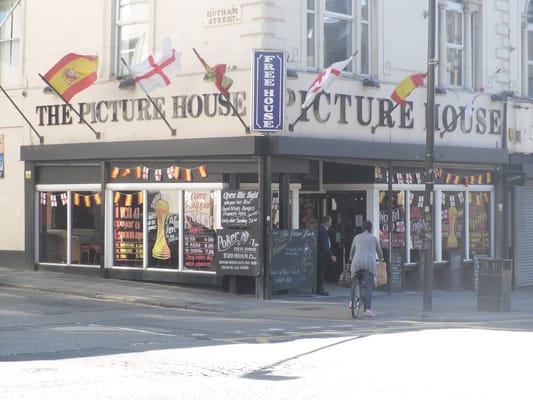 THE PICTURE HOUSE - Updated October 2024 - 30-32 London Road, Liverpool ...