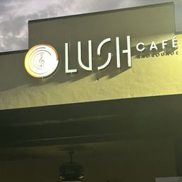 LUSH CAFE AND LOUNGE - Updated June 2025 - 225 Photos & 118 Reviews ...