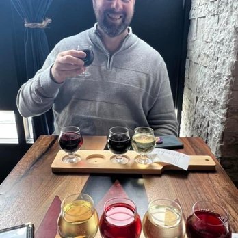 KINGVIEW MEAD - Updated September 2025 - 31 Photos & 13 Reviews ...