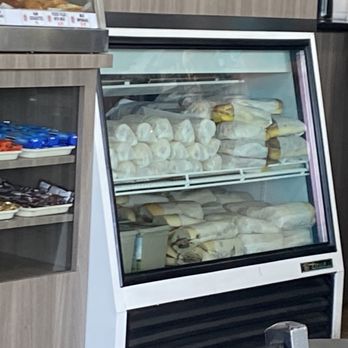 TROPICAL BAKERY & RESTAURANT - Updated January 2025 - 121 Photos & 122 ...