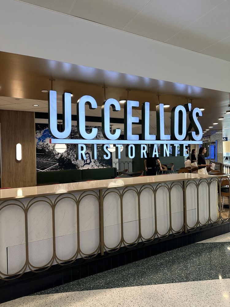 UCCELLO’S RISTORANTE - GERALD R. FORD INTERNATIONAL AIRPORT - Updated ...