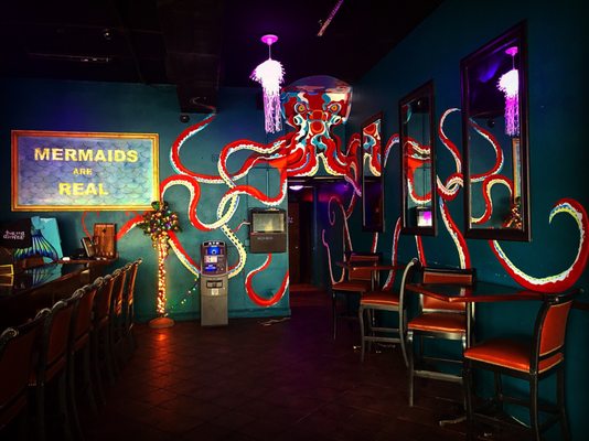 THE MERMAID DIVE BAR - 79 Photos & 87 Reviews - Dive Bars - 709 Howard ...