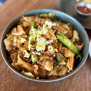 TIKI THAI - Updated December 2025 - 907 Photos & 438 Reviews - 12100 ...