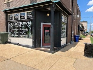 DOGTOWN CLOVER AND VINES - Updated December 2025 - 6401 W Park Ave, St ...