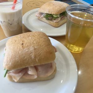 RAIDER RIDGE CAFE - 99 Photos & 65 Reviews - 509 E 8th Ave, Durango ...