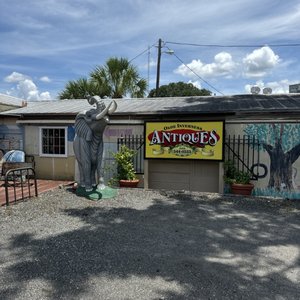 FLORIDA’S ANTIQUE MALL - Updated June 2025 - 15 Photos - 1430 US Hwy 41 ...