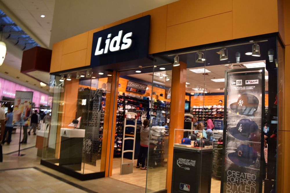 LIDS - Updated October 2024 - 313 Smith Haven Mall, Lake Grove, New ...