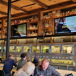 UNION BEAR BREWING COMPANY - Updated October 2025 - 1570 Photos & 1130 ...