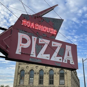 ROADHOUSE PIZZA - Updated December 2025 - 54 Photos & 45 Reviews - 102 ...