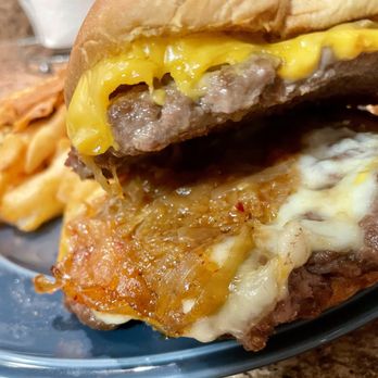 MUNI - Updated July 2025 - 250 Photos & 103 Reviews - 316 Delaware St ...