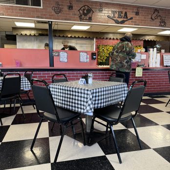 DEMITRIS RESTAURANT - 130 Photos & 146 Reviews - 3771 Covington Hwy ...