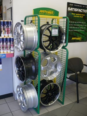 JUST TIRES - Updated December 2025 - 60 Photos & 272 Reviews - 4708 ...