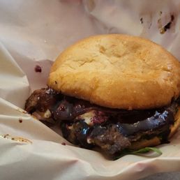 THE BURGER DIVE - Updated December 2025 - 411 Photos & 707 Reviews ...