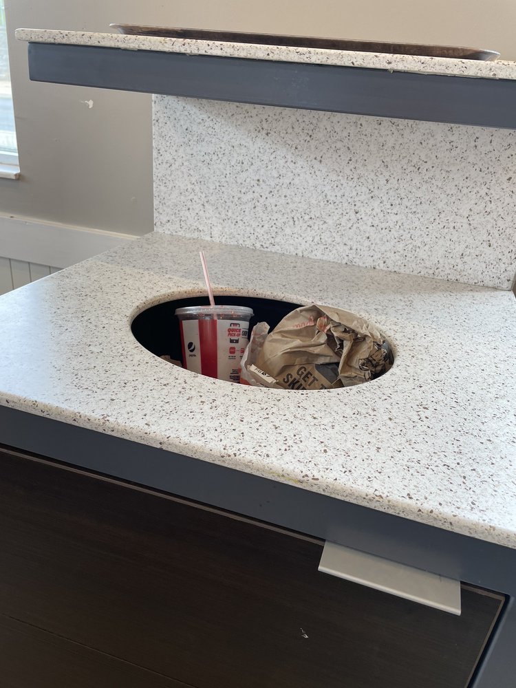 KFC - Updated October 2025 - 17 Photos & 56 Reviews - 7720 Blair Rd ...