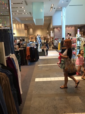 SIMONS - Updated October 2025 - 16 Photos - 3025 Boulevard le Carrefour ...