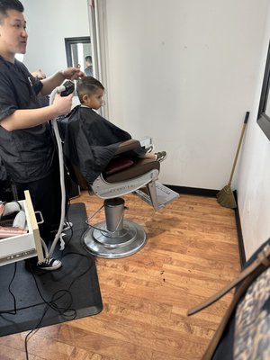 NAVY EXCHANGE BARBER SHOP - Updated December 2025 - 17 Photos & 47 ...