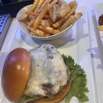 DRAFTKINGS SPORTS & SOCIAL TROY - Updated March 2025 - 86 Photos & 81 ...