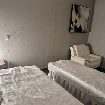 LAKE MASSAGE AND WAX SPA - Updated October 2025 - 23 Photos & 22 ...
