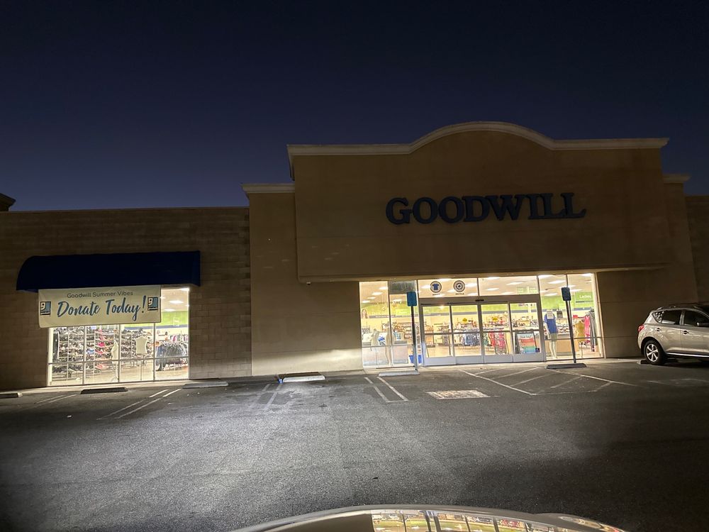 GOODWILL STORE & DONATION CENTER - Updated September 2025 - 48 Photos ...
