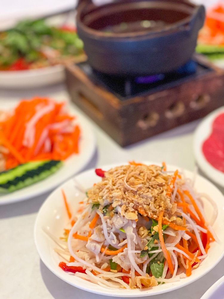 ANH HONG SAIGON - 1045 Photos & 495 Reviews - 233 W Calaveras Blvd ...