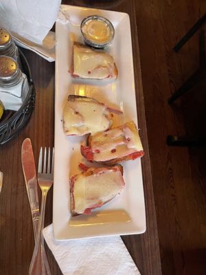 RAFFERTY’S IRISH PUB - Updated December 2024 - 61 Photos & 108 Reviews ...