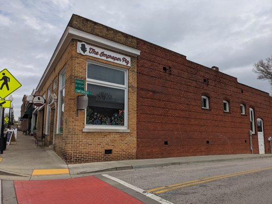 THE IMPROPER PIG - 277 Photos & 248 Reviews - 204 Main St, Fort Mill ...