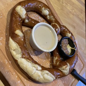 BERLINER PUB - 589 Photos & 637 Reviews - 221 Main Ave S, Renton, WA - Yelp