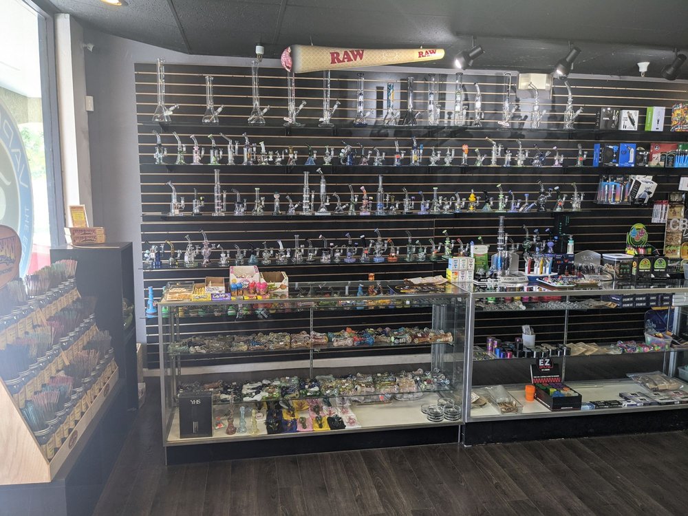 VAPOR ETC - Updated June 2025 - 26 Photos & 43 Reviews - 5812 N 16th St ...