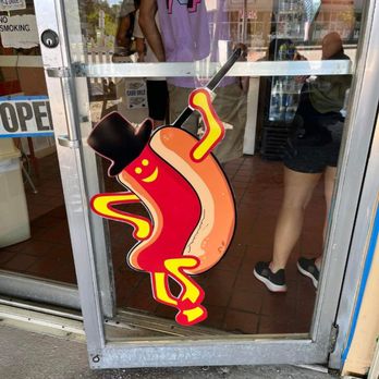 HOT DIGGITY DOGS AND MORE - Updated January 2025 - 286 Photos & 270 ...