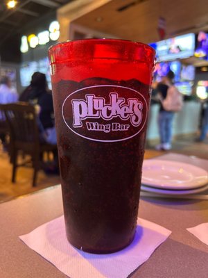 PLUCKERS WING BAR - CITYVIEW - 91 Photos & 109 Reviews - 5601 SW Loop ...