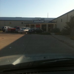 HEART OF TEXAS GOODWILL INDUSTRIES - 11 Photos & 11 Reviews - Thrift ...