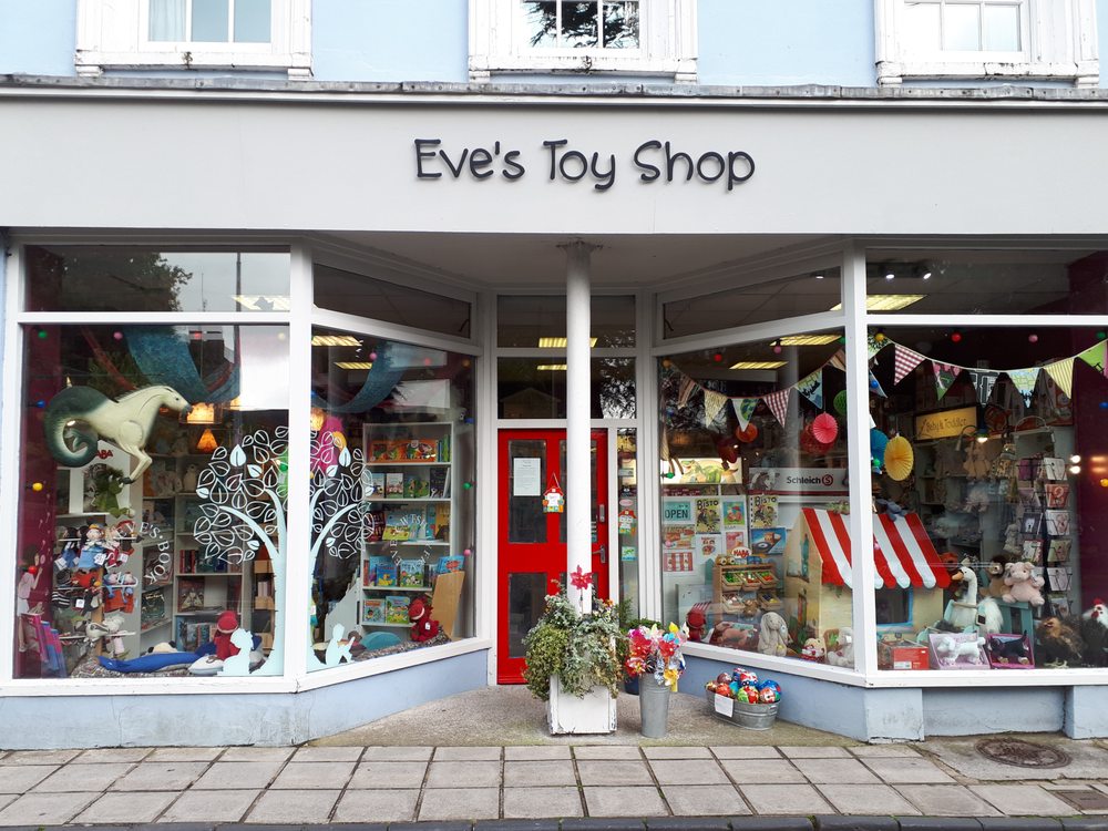 EVE’S TOY SHOP - Updated June 2024 - 1 King Street, Llandeilo, Swansea ...