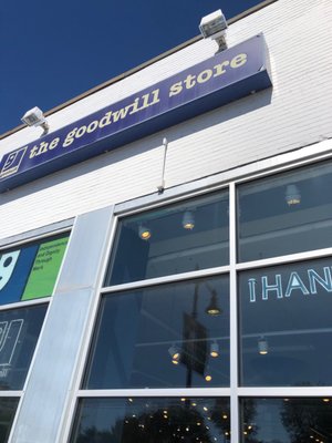 THE GOODWILL STORE - 33 Photos & 84 Reviews - 965 Commonwealth Ave ...