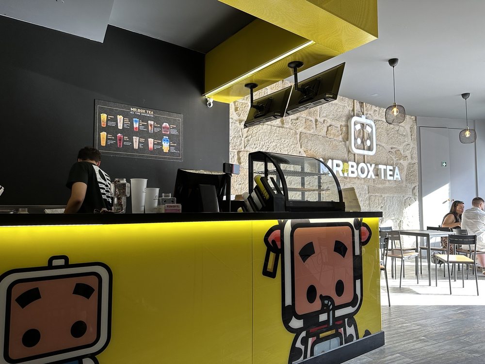 MR.BOX TEA - R. de Mouzinho da Silveira 70, Porto, Portugal - Bubble ...