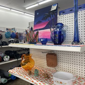 BRIDGE THRIFT - Updated June 2025 - 28 Photos & 28 Reviews - 5817 N ...