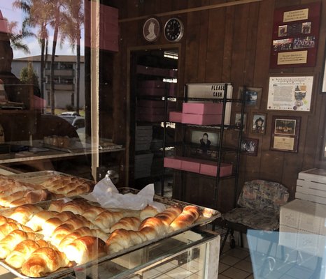 JOSEPH’S BAKERY - 114 Photos & 267 Reviews - 1027 S Meyler St, Los ...