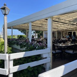 TOPPER’S - Updated July 2025 - 124 Photos & 122 Reviews - 120 Wauwinet ...