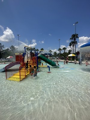 CITY OF OVIEDO AQUATIC CENTER - Updated October 2025 - 26 Photos & 25 ...