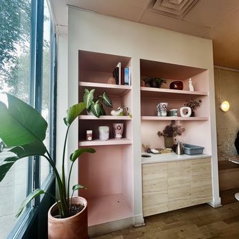 ALLEZ CAFE - Updated June 2024 - 138 Photos & 70 Reviews - 2239 N ...