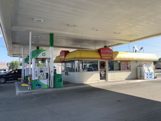 BP GAS AND CONVENIENCE - Updated November 2025 - 2075 Allentown Rd ...