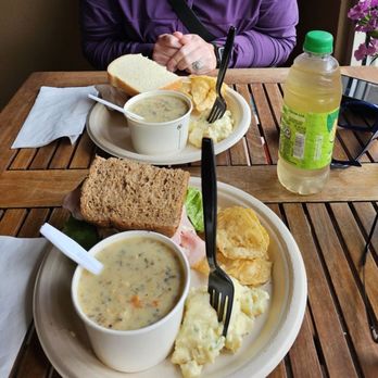 LYNNS CATERING N CAFE - Updated December 2025 - 18 Photos & 15 Reviews ...