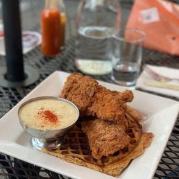 900 GRAYSON - Updated July 2025 - 1974 Photos & 2312 Reviews - 900 ...